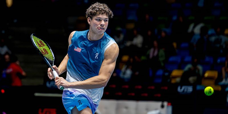 Tomas Etcheverry vs Ben Shelton Prediction and Betting Tips (22.10.2024)